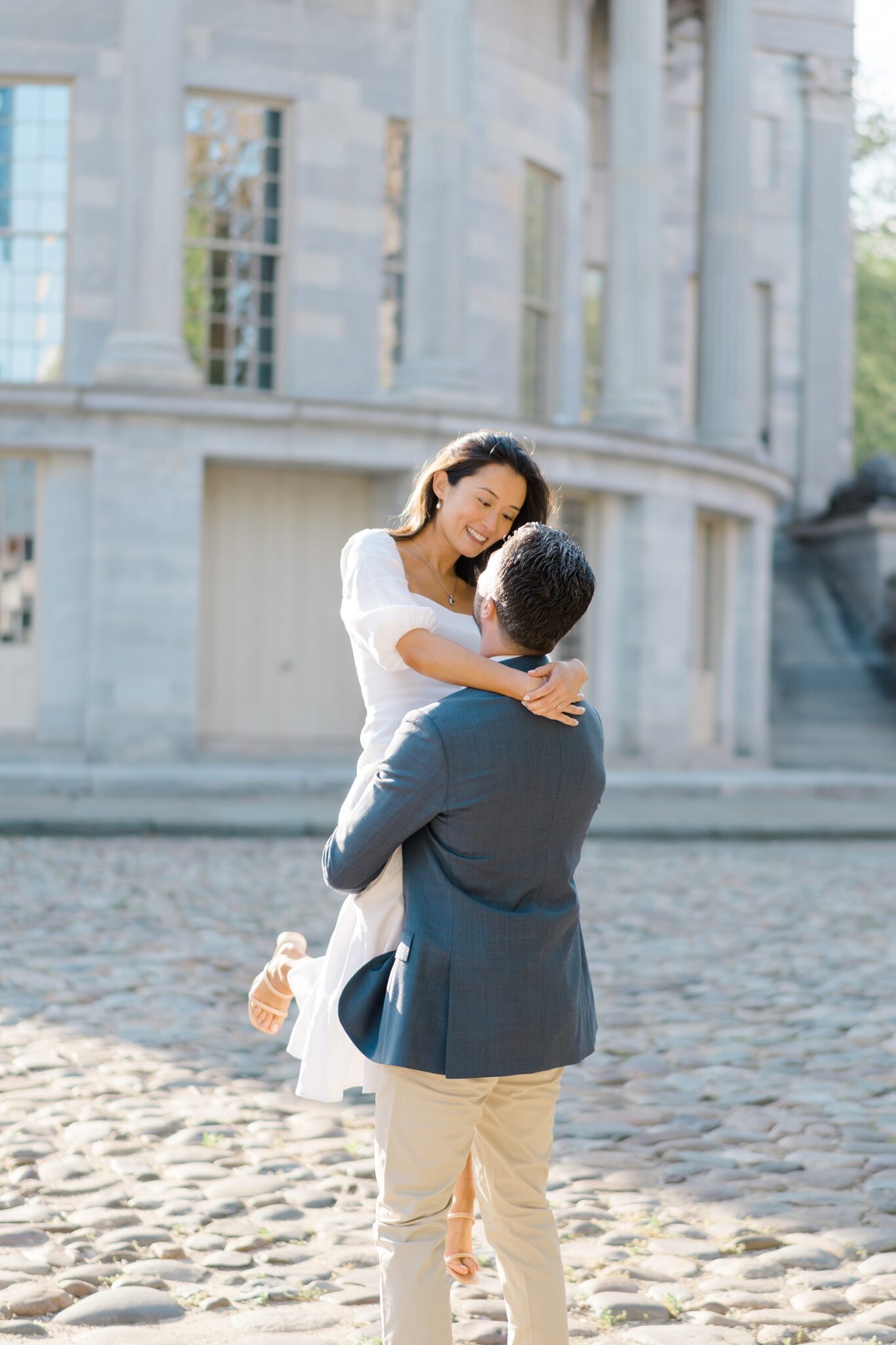 Romantic Old City Philadelphia | Philadelphia Engagement Photographer